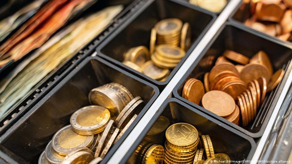 Kako prepoznati krivotvorene kovanice eura? – DW – 26.04.2024