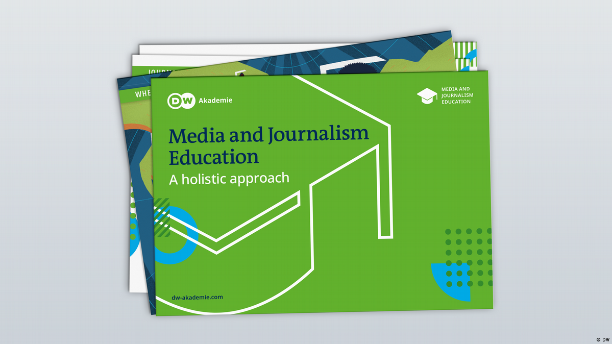 Flash Cards: Media and Journalism Education