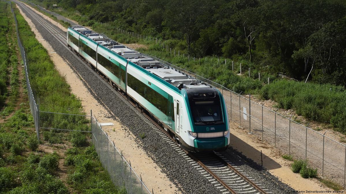 Presidente de México inaugura el segundo tramo del Tren Maya