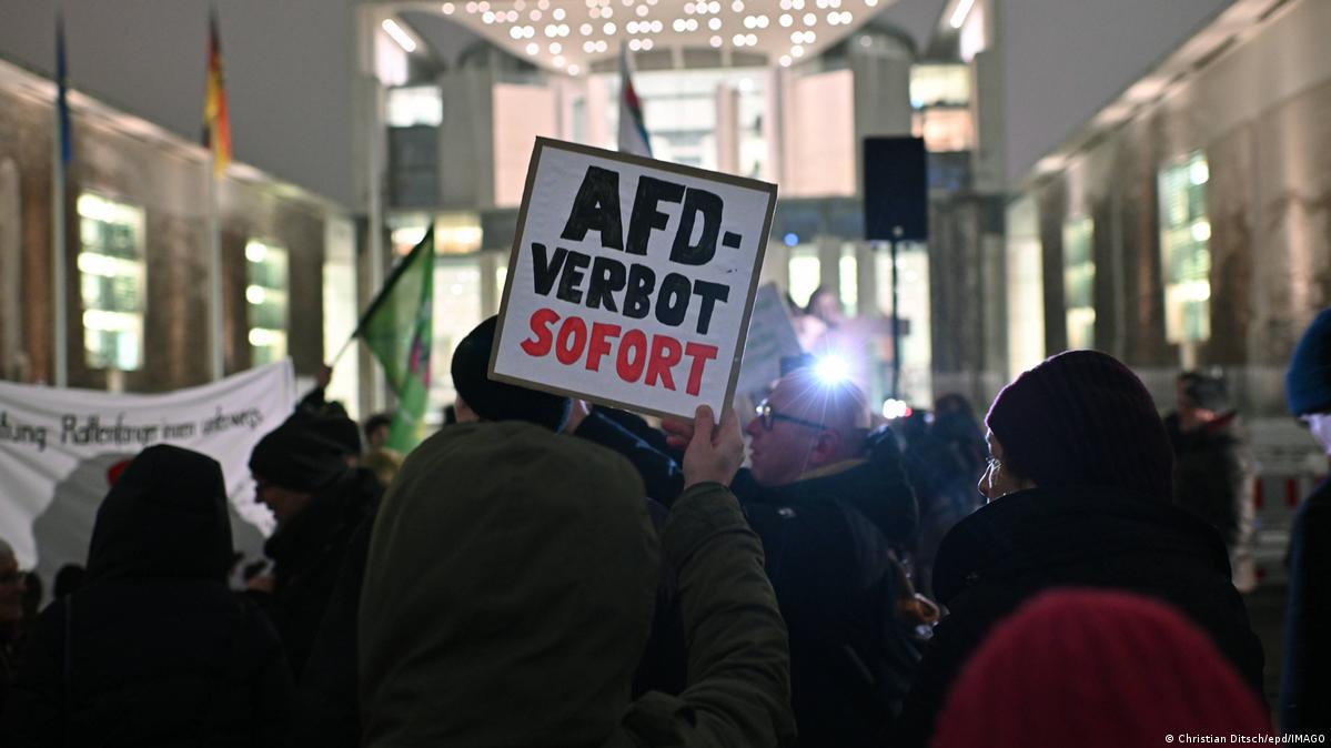 Alemania: debate sobre prohibir AfD calienta el Bundestag – DW – 31/01/2025