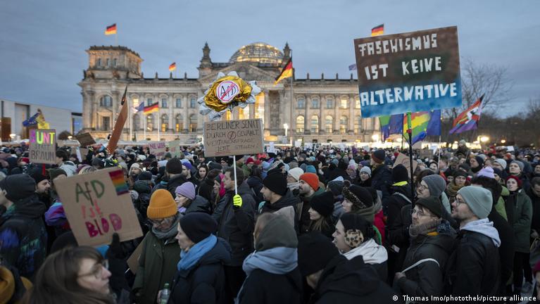 Fact check: How were German protester numbers estimated? – DW – 01/23/2024