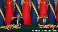 Nauru snubs Taiwan, resumes diplomatic relations with China – DW – 01 ...