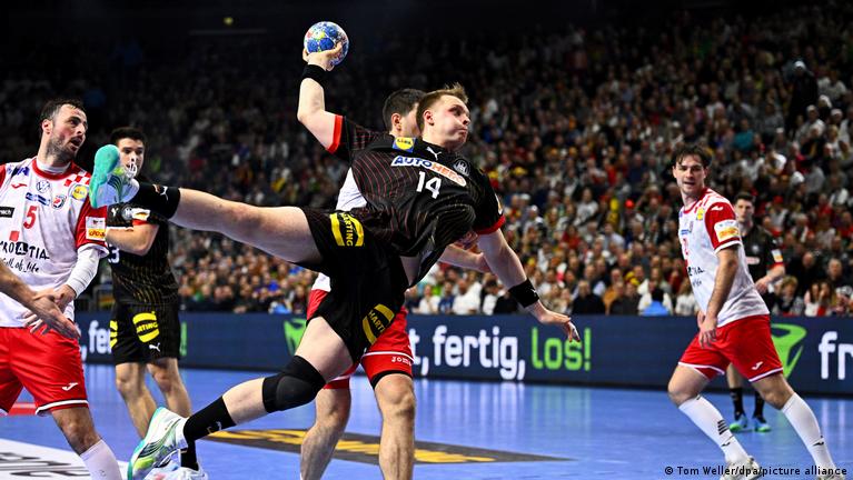 Deutsche Handballer spielen bei der Heim-EM um Medaillen