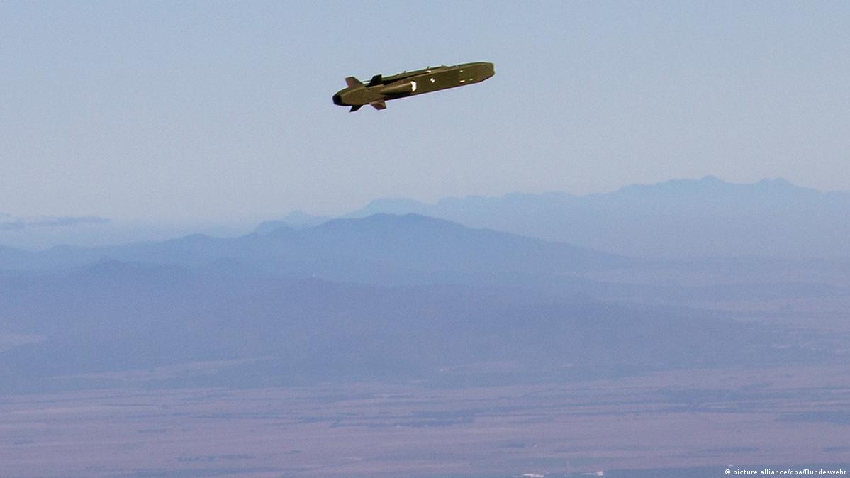 Russia warns Germany against giving Ukraine Taurus missiles – DW – 04 ...