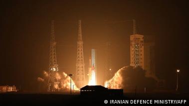 Iran launches three satellites simultaneously for first time – DW – 01 ...