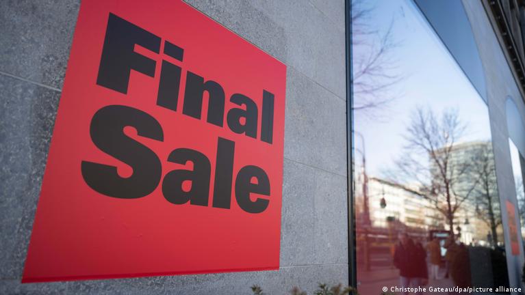 Germany sees company bankruptcies soar – DW – 06/14/2024