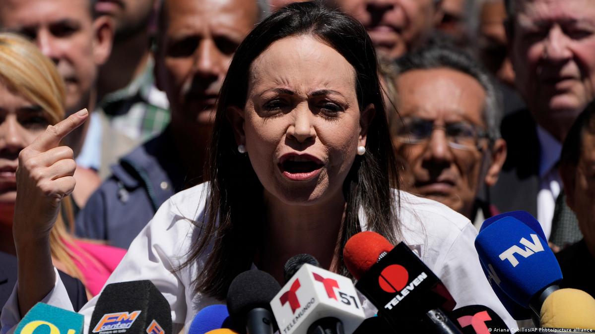 Piden vetar boleta de la alianza opositora de Venezuela