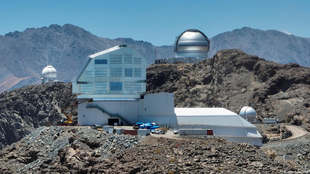 Chile's car-sized mega camera explores the universe – DW – 02/02/2024