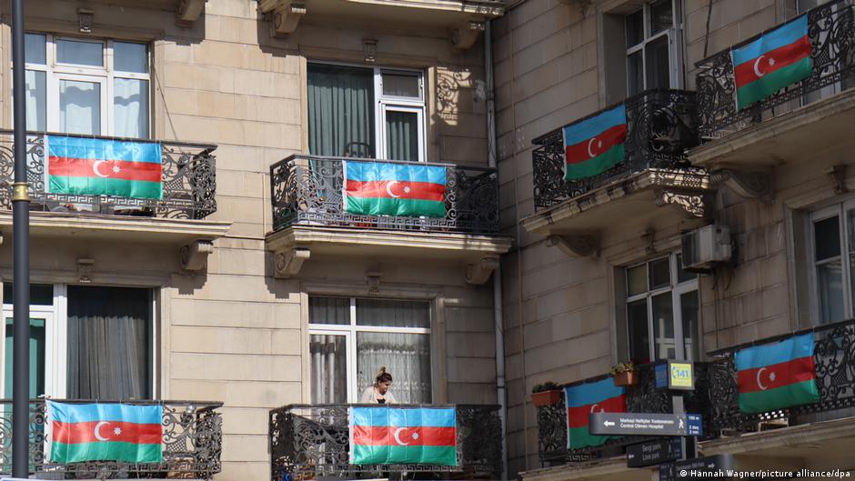 Azerbejdžan: Alijev je pobijedio na „izborima“ :: DW :: RTCG - Radio ...