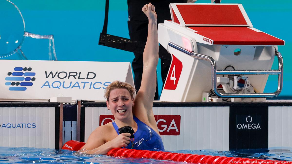 Schwimmerin Angelina Köhler ist Weltmeisterin – DW – 13.02.2024