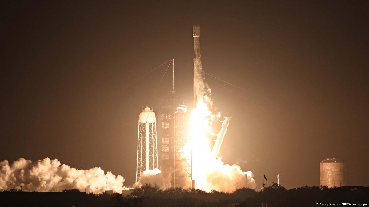 Nave espacial privada de EE. UU. despega hacia la Luna
