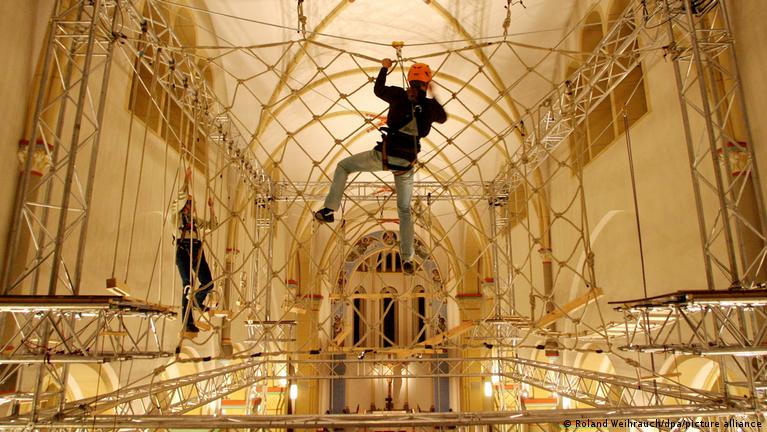 Germany: Catholic churches are demolished or repurposed – DW – 02/19/2024