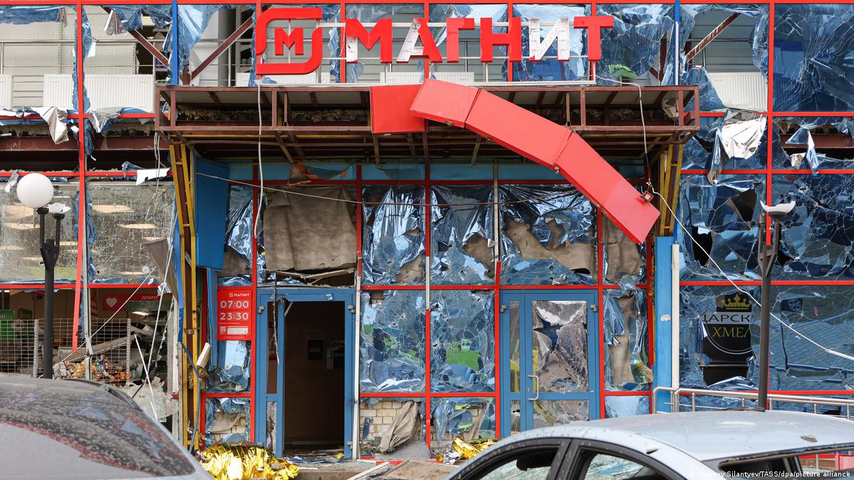 Ukraine updates: Russia decries Belgorod attack – DW – 02/16/2024