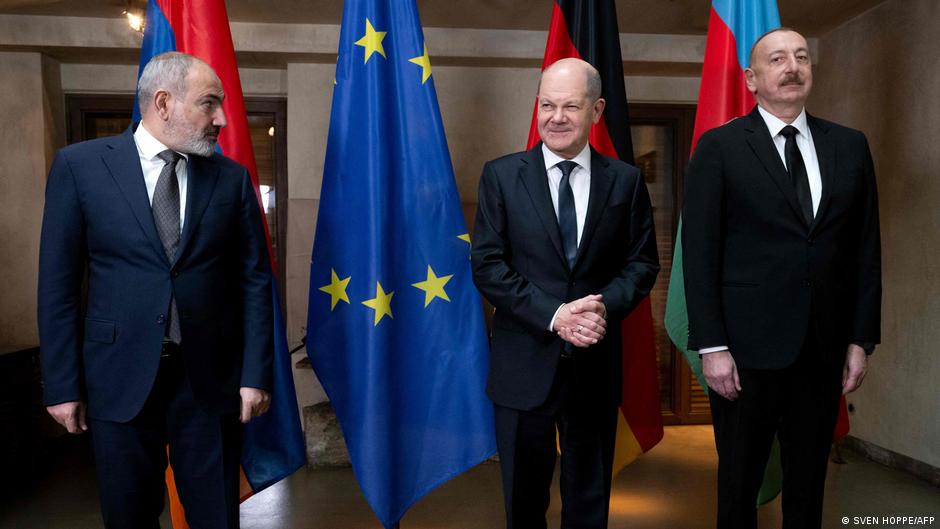 Azerbaycan-Ermenistan: Barış müzakereleri Berlin'de başlıyor