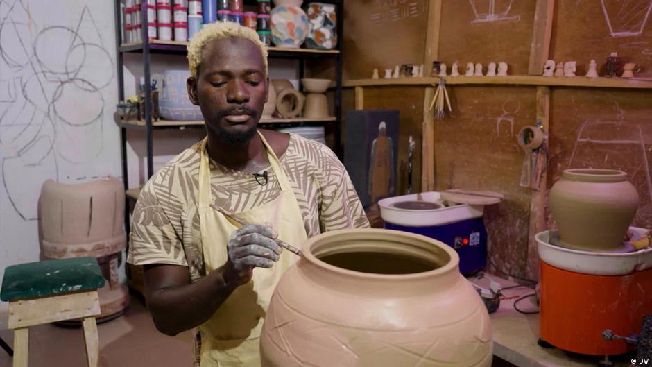 Nigerian ceramic pots are a hit on Instagram – DW – 03/06/2024