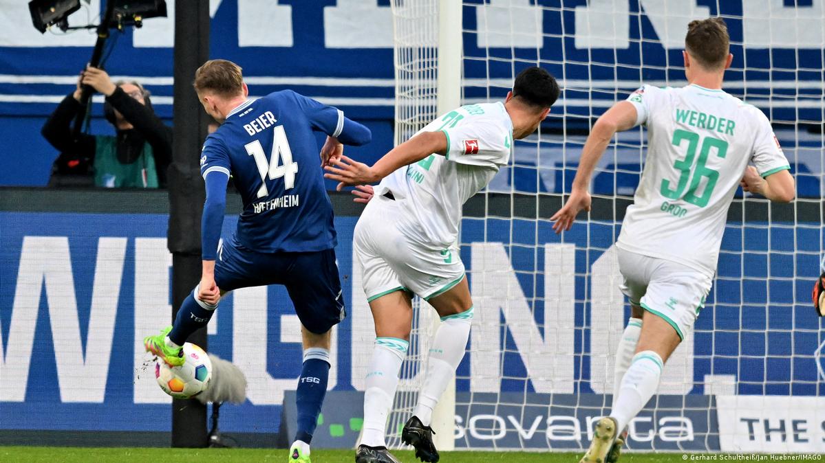 Bundesliga : Beier rejoint le Borussia Dortmund – DW – 13/08/2024