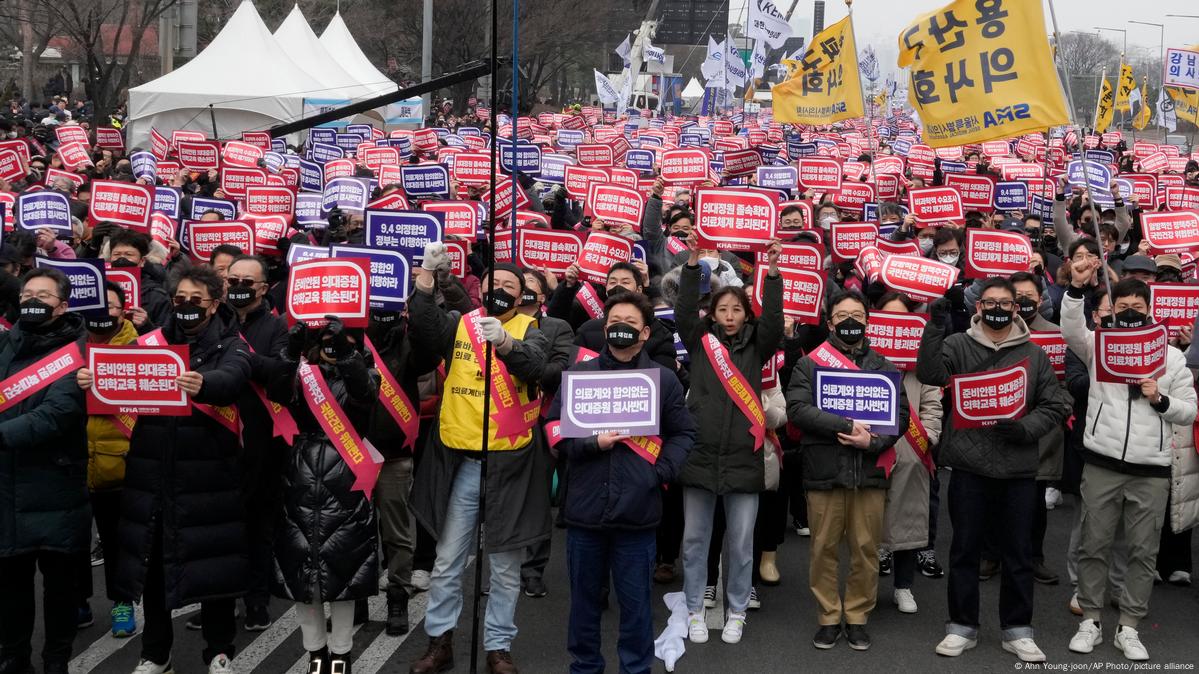 South Korea Moves To Suspend Striking Doctors Licenses Dw 03 04 2024