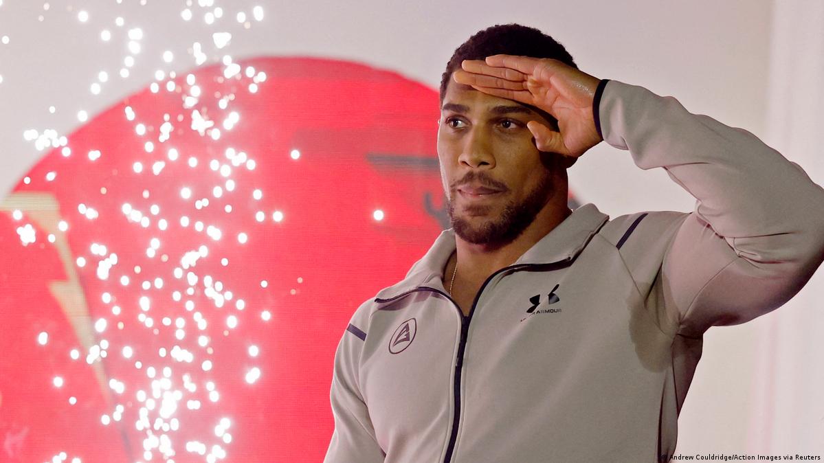 UK boxer Anthony Joshua injured in car crash in Nigeria