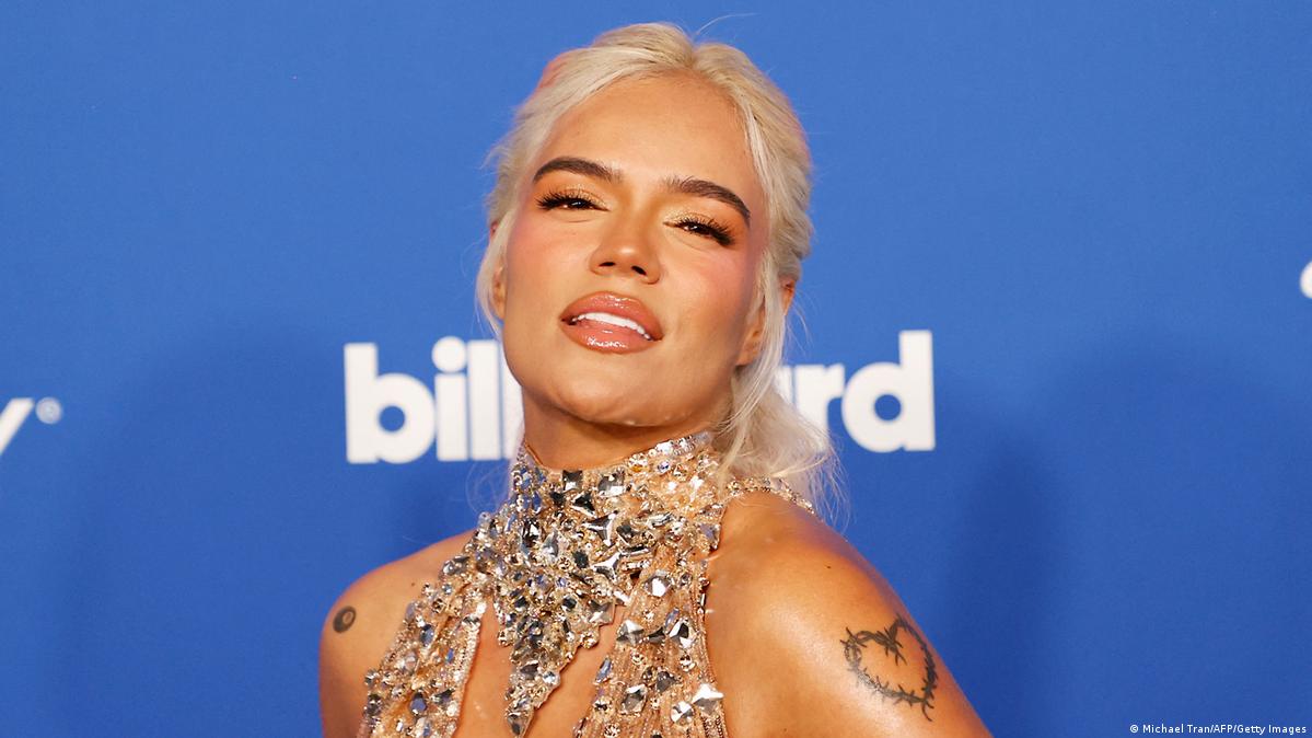 La diva colombiana Karol G se presenta en el Crazy Horse – DW – 25/09/2025