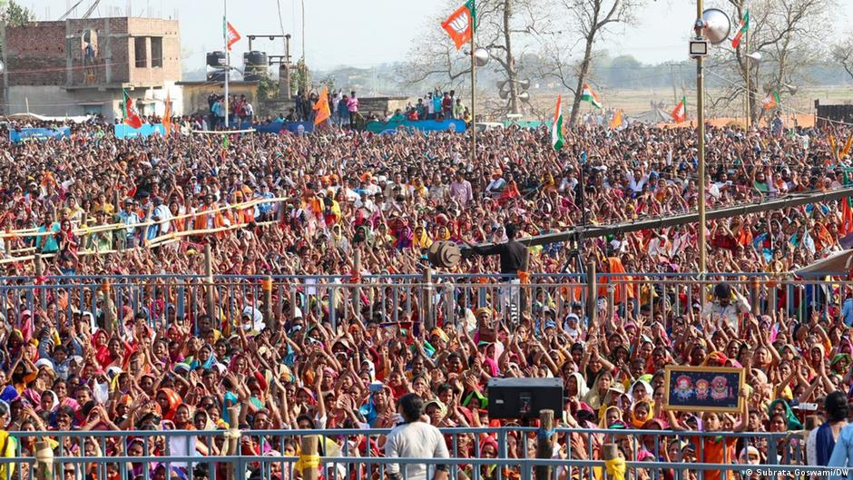 ¿Cómo se organizan las elecciones mastodónticas de la India? – DW – 10/04/2024