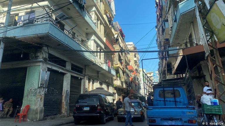 On Tripoli's Syria Street, calm masks Lebanon's deep scars – DW – 03/25 ...