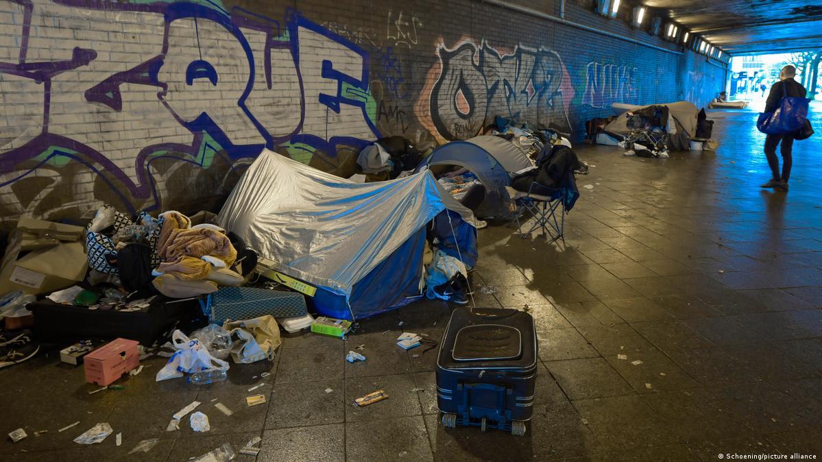 How Germany plans to end homelessness – DW – 05/12/2024