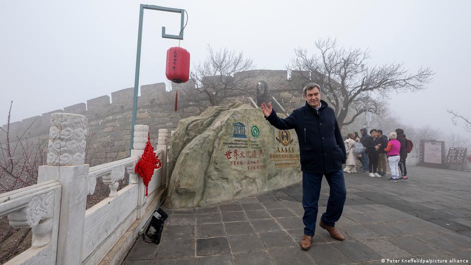 Mihael Rot kritikuje „megalomaniju“ Markusa Zedera – DW – 1. 4. 2024.