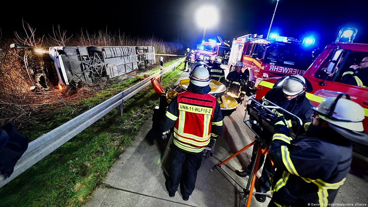 Germany: More than 20 people injured in bus accident
