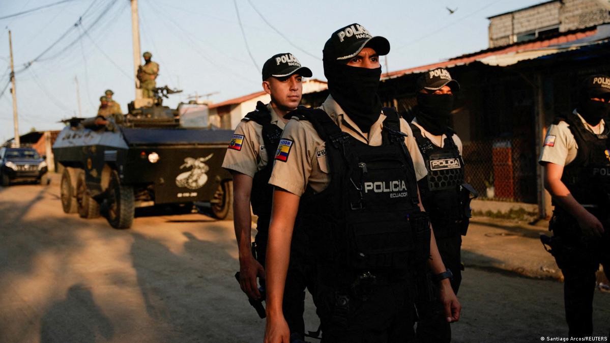 Ataque armado deja siete muertos en Ecuador – DW – 28/04/2024