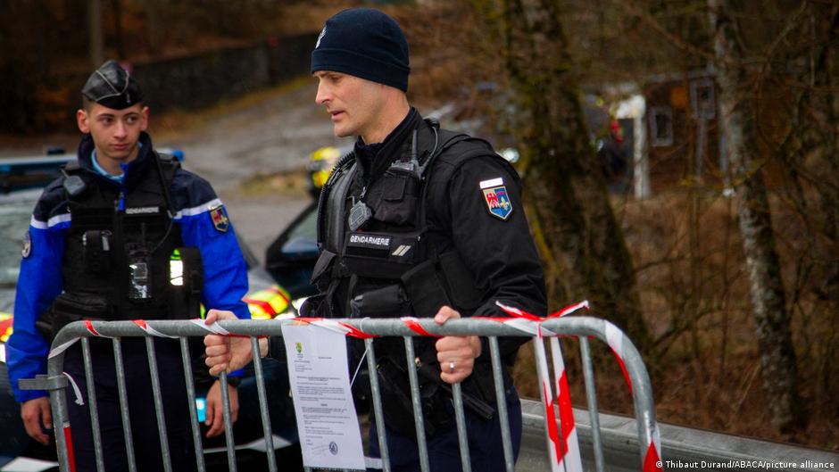 French investigators find bones of missing toddler in Alps – DW – 03/31 ...