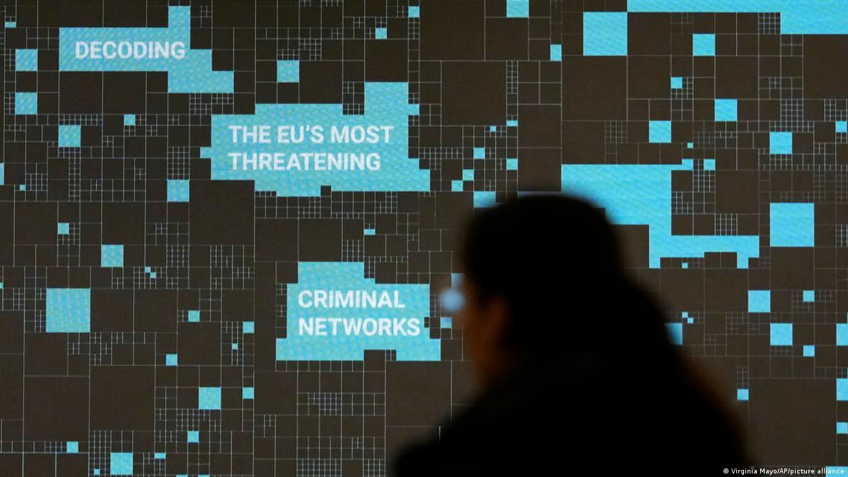 Europol maps out 821 'most threatening' crime groups – DW – 04/05/2024