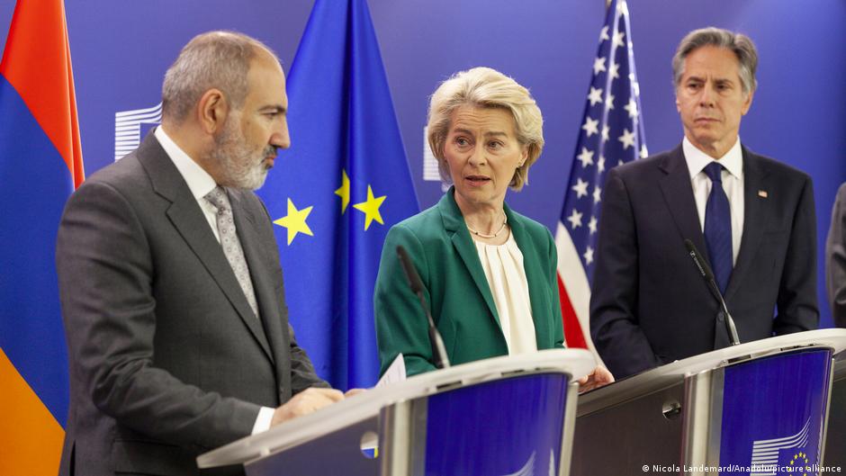 EU and US pledge fresh financial support for Armenia – DW – 04/05/2024