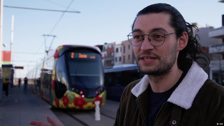 Transporte local gratuito – DW – 10/04/2024