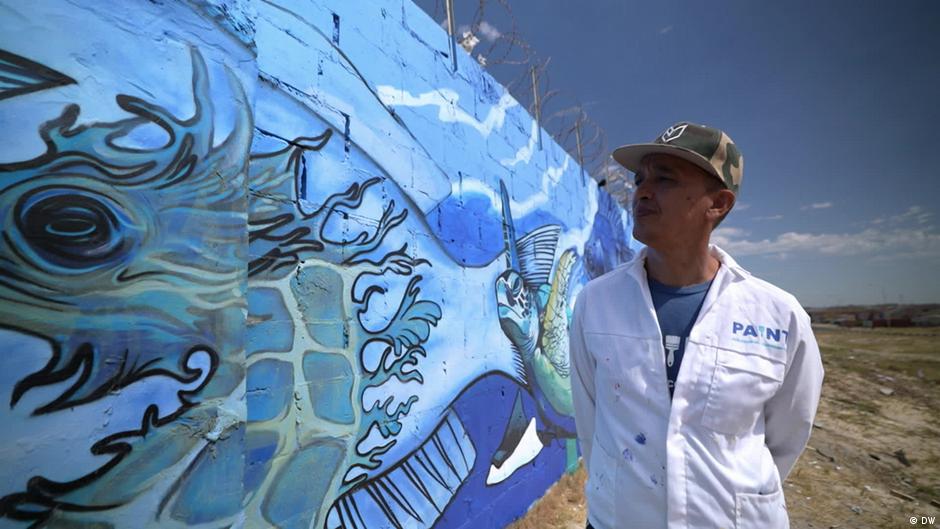 Fighting Cape Town's crime with street art – DW – 04/19/2024