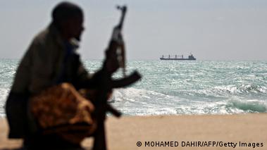 Somali pirates free Bangladesh cargo ship after ransom paid