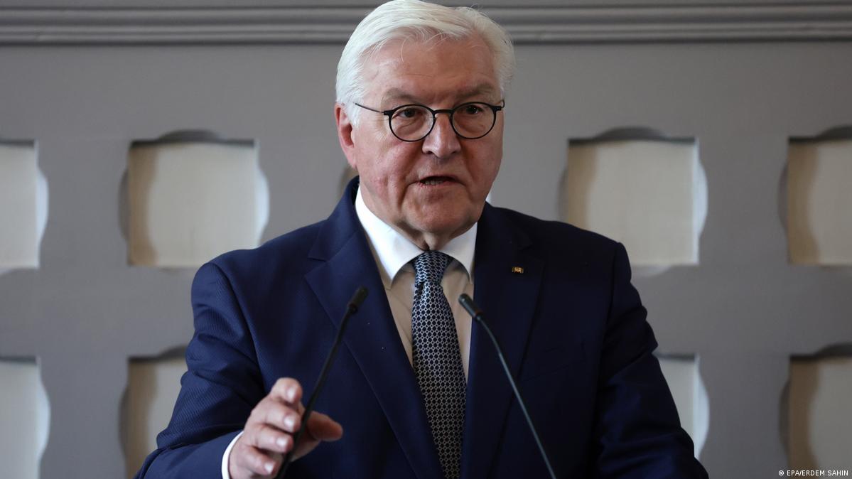 Germany's President Steinmeier calls for unity amid upheaval – DW – 04 ...