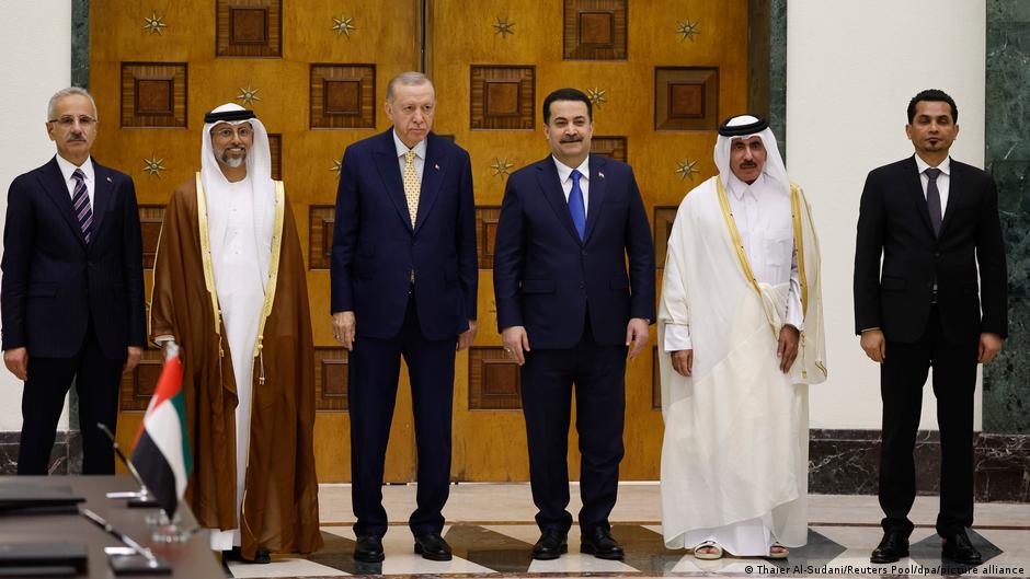 "طريق التنمية" .. فرصة قد تغير واقع العراق – DW – 2024/4/25