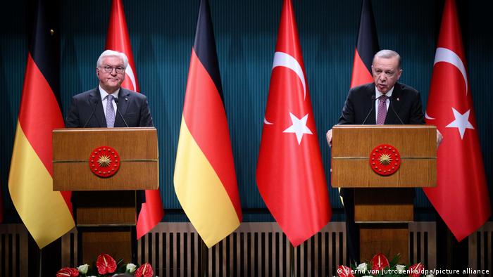 100 Jahre diplomatische Beziehungen zur Türkei