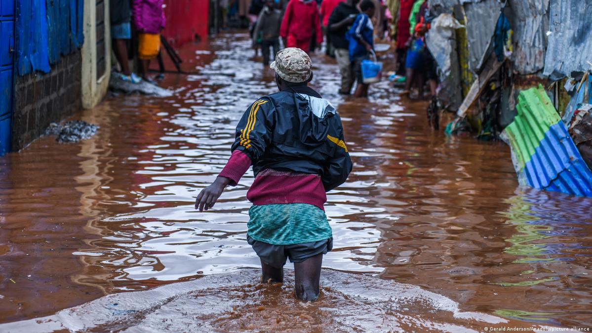 Flooding in Tanzania and Kenya claims scores of lives – DW – 04/25/2024