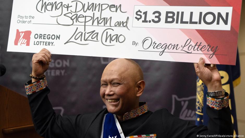 美国强力球13亿彩票 老挝移民中头奖 – DW – 2024年5月1日