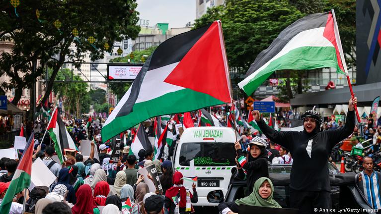 War in Gaza: Anti-West sentiment grows in Malaysia