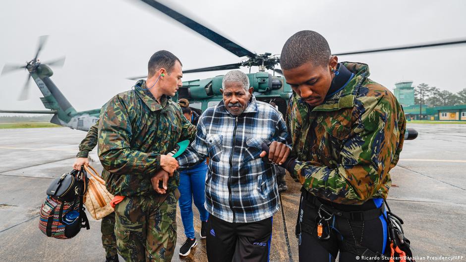 Fake news viram arma política na tragédia climática do RS – DW – 19/05/2024