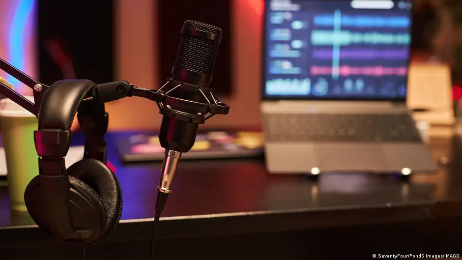 Rebroadcasting with AudioDepot | DW's distribution possibilities | DW ...