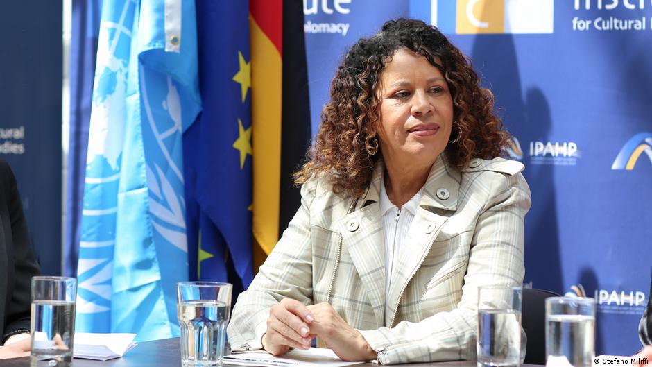 Partidos ficarão fracos sem inclusão feminina, diz ministra – DW – 10/05/2024