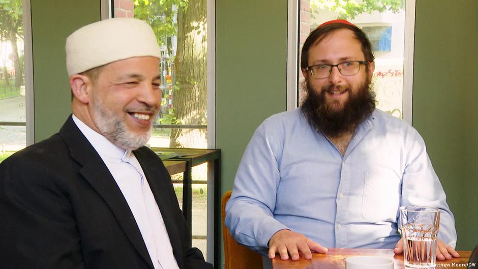 Berlin imam and rabbi building bridges after Hamas attacks – DW – 05/13 ...
