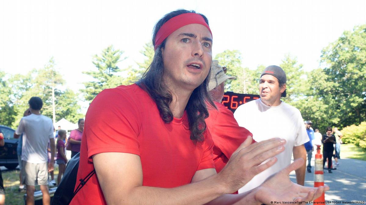 YouTuber Keith Gill vuelve a remecer acciones de Wall Street – DW – 13 ...