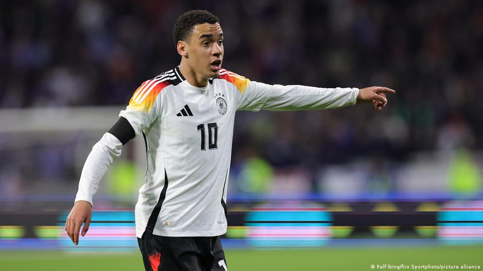 Musiala vuelve a entrenar antes de partido vs FC Barcelona – DW – 15/10 ...