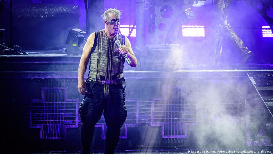 Фронтмен Rammstein отправится в новое турне в одиночестве – DW – 14.11.2024