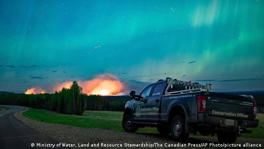 Canadá: evacuan más de 9.000 personas por incendio forestal