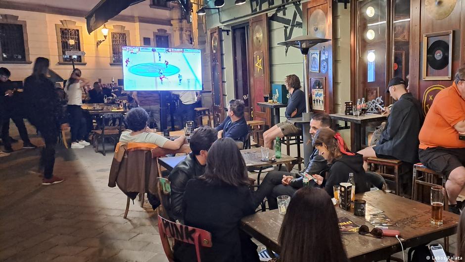 Bratislava tras el atentado: conmoción, pero no lágrimas – DW – 17/05/2024